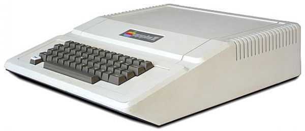 Apple (Epl) kroz istoriju - Apple II - 1977 | cooliranje.com